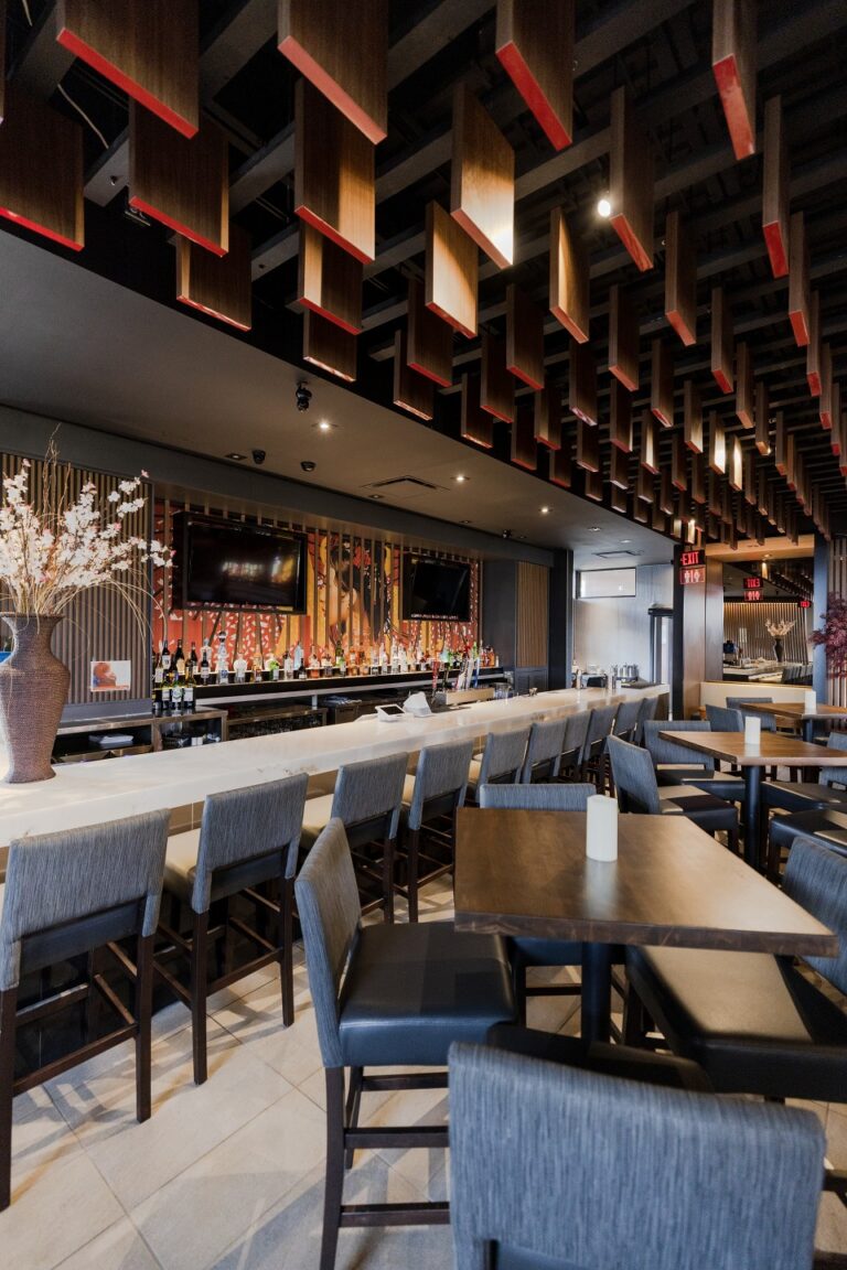 Home [republikeateryandbar.com]